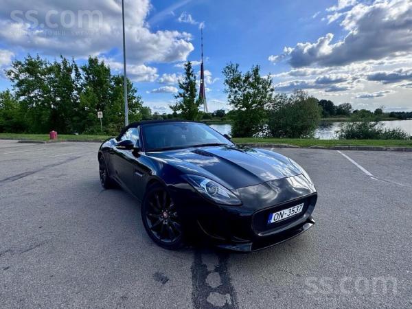 Black Jaguar F-Type 2014 in Riga, with an engine capacity of 3.00 L and mileage of 56 thousand km for 26500 €, photo 2 on AUTOMOTO.COM.LV