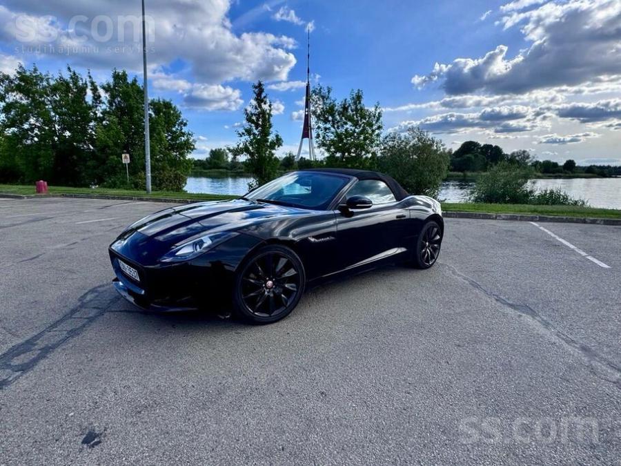 Black Jaguar F-Type 2014 in Riga, with an engine capacity of 3.00 L and mileage of 56 thousand km for 26500 €, photo 4 on AUTOMOTO.COM.LV