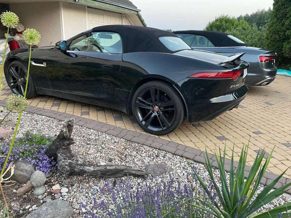 Black Jaguar F-Type 2015 in Raseiniai, with an engine capacity of 3.00 L and mileage of 143 thousand km for 16800 €, photo 4 on AUTOMOTO.COM.LV