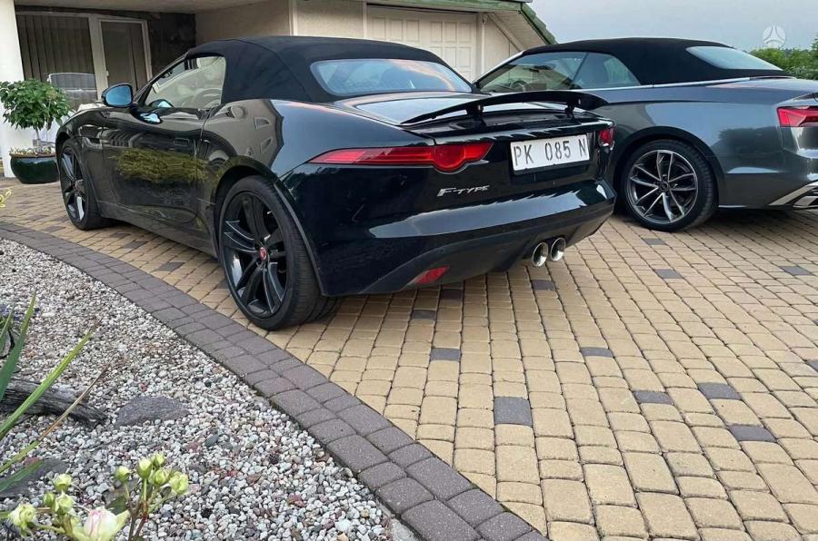 Black Jaguar F-Type 2015 in Raseiniai, with an engine capacity of 3.00 L and mileage of 143 thousand km for 16800 €, photo 6 on AUTOMOTO.COM.LV