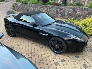Black Jaguar F-Type 2015 in Raseiniai, with an engine capacity of 3.00 L and mileage of 143 thousand km for 16800 €, photo 9 on AUTOMOTO.COM.LV