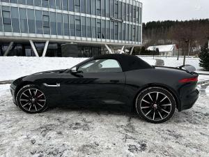 Melns Jaguar F-Type 2016 Viļņa, ar dzinēja tilpumu 3.00 L un nobraukumu 53 tūkst. km par 30000 €, foto 3 vietnē AUTOMOTO.COM.LV