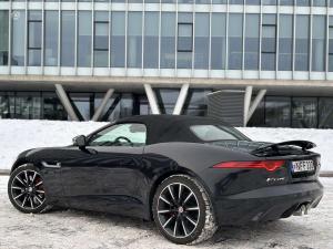 Melns Jaguar F-Type 2016 Viļņa, ar dzinēja tilpumu 3.00 L un nobraukumu 53 tūkst. km par 30000 €, foto 4 vietnē AUTOMOTO.COM.LV