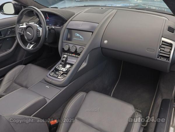 Melns Jaguar F-Type 2022 Tallina, ar dzinēja tilpumu 5.00 L un nobraukumu 25 tūkst. km par 85000 €, foto 11 vietnē AUTOMOTO.COM.LV