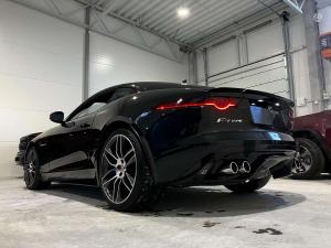 Black Jaguar F-Type 2019 in Klaipeda, with an engine capacity of 5.00 L and mileage of 77 thousand km for 44770 €, photo 3 on AUTOMOTO.COM.LV