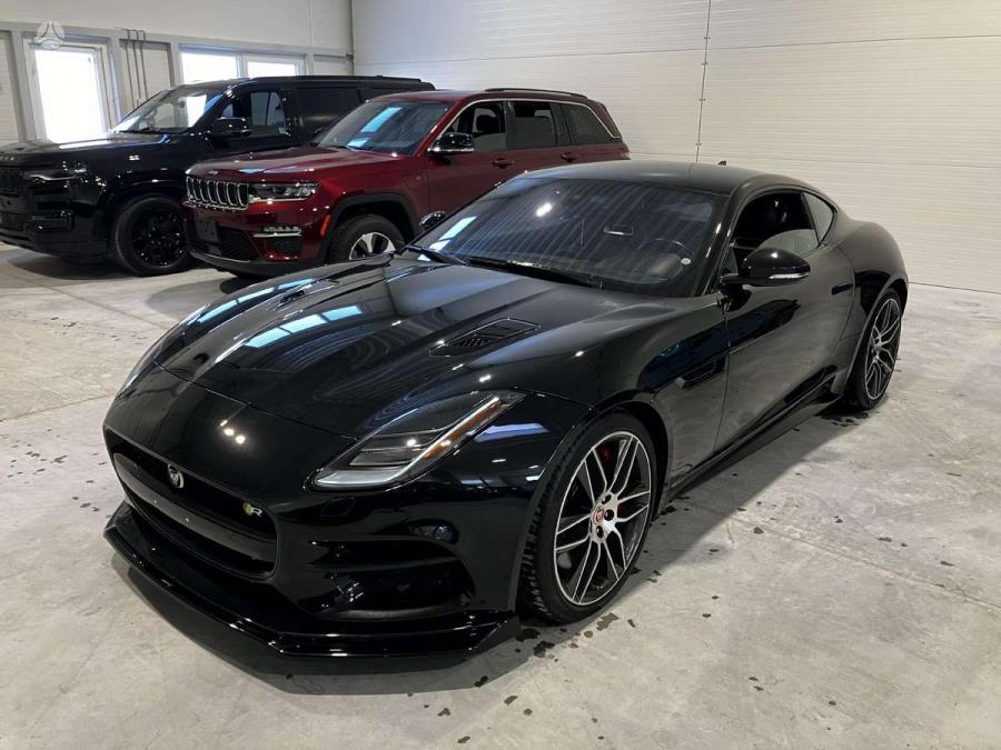 Black Jaguar F-Type 2019 in Klaipeda, with an engine capacity of 5.00 L and mileage of 77 thousand km for 44770 €, photo 8 on AUTOMOTO.COM.LV