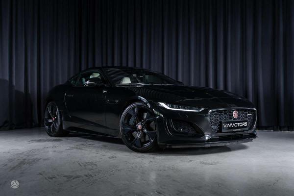 Black Jaguar F-Type 2021 in Vilnius, with an engine capacity of 5.00 L and mileage of 111 thousand km for 46999 €, photo 3 on AUTOMOTO.COM.LV