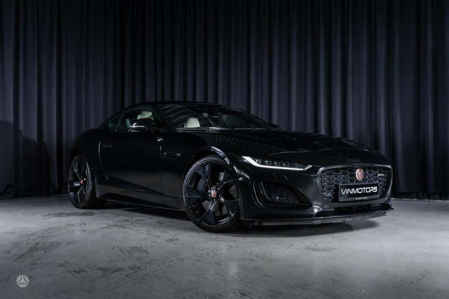 Black Jaguar F-Type 2021 in Vilnius, with an engine capacity of 5.00 L and mileage of 111 thousand km for 46999 €, photo 4 on AUTOMOTO.COM.LV
