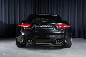 Black Jaguar F-Type 2021 in Vilnius, with an engine capacity of 5.00 L and mileage of 111 thousand km for 46999 €, photo 6 on AUTOMOTO.COM.LV