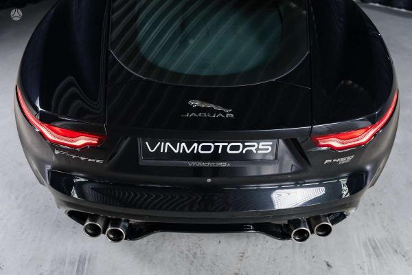 Black Jaguar F-Type 2021 in Vilnius, with an engine capacity of 5.00 L and mileage of 111 thousand km for 46999 €, photo 9 on AUTOMOTO.COM.LV