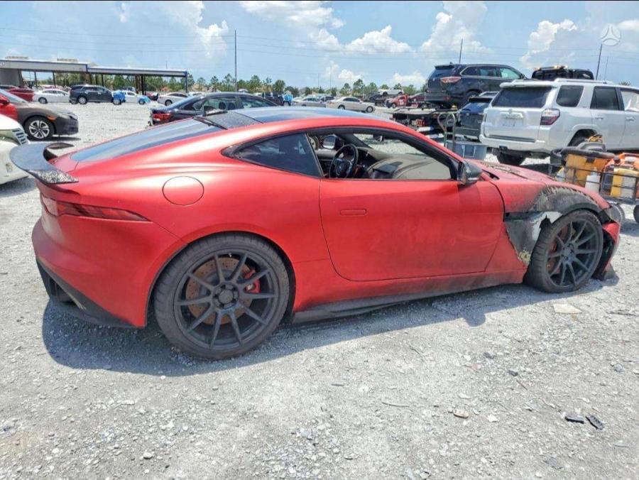 Melns Jaguar F-Type 2021 Kauņa, ar dzinēja tilpumu 5.00 L un nobraukumu 7 tūkst. km par 18500 €, foto 7 vietnē AUTOMOTO.COM.LV