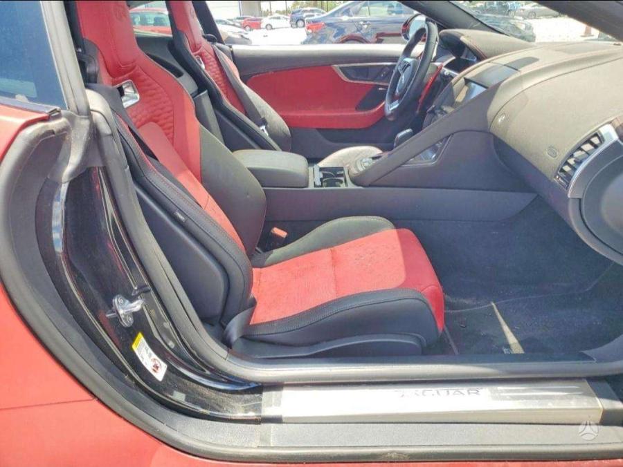 Melns Jaguar F-Type 2021 Kauņa, ar dzinēja tilpumu 5.00 L un nobraukumu 7 tūkst. km par 18500 €, foto 11 vietnē AUTOMOTO.COM.LV