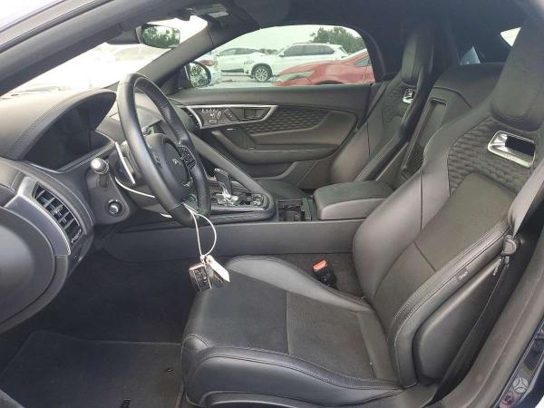 Zils Jaguar F-Type 2021 Viļņa, ar dzinēja tilpumu 2.00 L un nobraukumu 28 tūkst. km par 27800 €, foto 10 vietnē AUTOMOTO.COM.LV