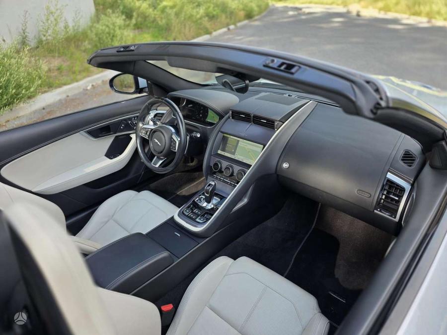Jaguar F-Type 2022 in Kaunas, with an engine capacity of 5.00 L and mileage of 20 thousand km for 51500 €, photo 15 on AUTOMOTO.COM.LV