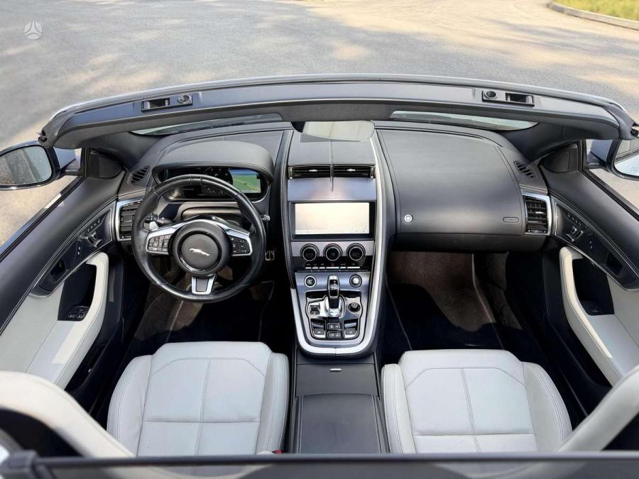 Jaguar F-Type 2022 in Kaunas, with an engine capacity of 5.00 L and mileage of 20 thousand km for 51500 €, photo 16 on AUTOMOTO.COM.LV