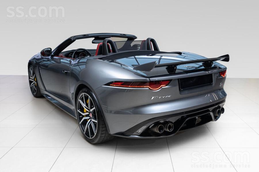 Grey Jaguar F-Type 2017 in Riga, with an engine capacity of 5.00 L and mileage of 22 thousand km for 76800 €, photo 7 on AUTOMOTO.COM.LV
