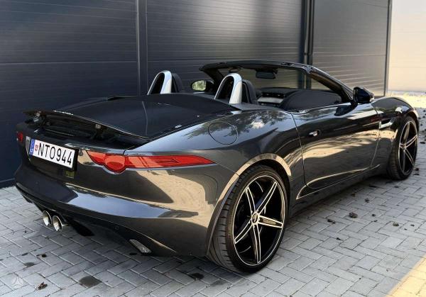 Pelēks Jaguar F-Type 2017 Kauņa, ar dzinēja tilpumu 3.00 L un nobraukumu 137 tūkst. km par 30000 €, foto 9 vietnē AUTOMOTO.COM.LV