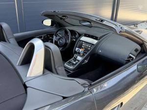 Grey Jaguar F-Type 2017 in Kaunas, with an engine capacity of 3.00 L and mileage of 137 thousand km for 30000 €, photo 15 on AUTOMOTO.COM.LV