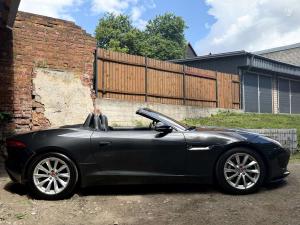 Grey Jaguar F-Type 2017 in Kaunas, with an engine capacity of 3.00 L and mileage of 137 thousand km for 30000 €, photo 18 on AUTOMOTO.COM.LV
