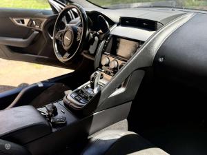 Grey Jaguar F-Type 2017 in Kaunas, with an engine capacity of 3.00 L and mileage of 137 thousand km for 30000 €, photo 20 on AUTOMOTO.COM.LV