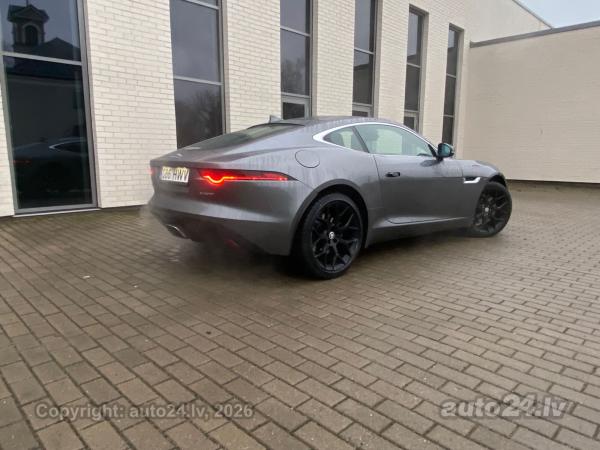 Grey Jaguar F-Type 2018 in Tallinn, with an engine capacity of 2.00 L and mileage of 200 thousand km for 31000 €, photo 5 on AUTOMOTO.COM.LV