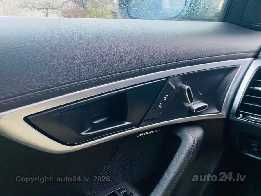 Grey Jaguar F-Type 2018 in Tallinn, with an engine capacity of 2.00 L and mileage of 200 thousand km for 31000 €, photo 14 on AUTOMOTO.COM.LV