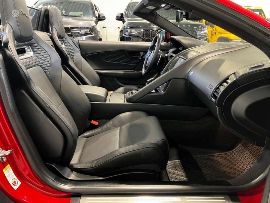 Красный Ягуар Ф-Тайп 2024 в Вильнюс, объемом двигателя 5.00 л и пробегом 16 тыс. км за 65490 €, фото 28 на AUTOMOTO.COM.LV
