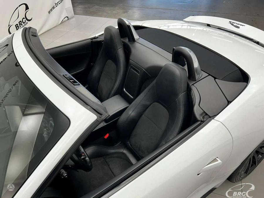 Balts Jaguar F-Type 2016 Viļņa, ar dzinēja tilpumu 3.00 L un nobraukumu 124 tūkst. km par 27000 €, foto 13 vietnē AUTOMOTO.COM.LV