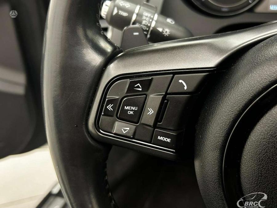Balts Jaguar F-Type 2016 Viļņa, ar dzinēja tilpumu 3.00 L un nobraukumu 124 tūkst. km par 27000 €, foto 17 vietnē AUTOMOTO.COM.LV