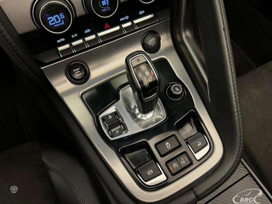 Balts Jaguar F-Type 2016 Viļņa, ar dzinēja tilpumu 3.00 L un nobraukumu 124 tūkst. km par 27000 €, foto 24 vietnē AUTOMOTO.COM.LV