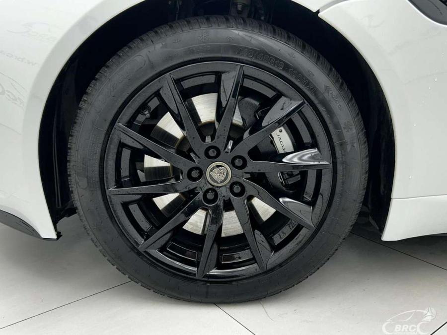 Balts Jaguar F-Type 2016 Viļņa, ar dzinēja tilpumu 3.00 L un nobraukumu 124 tūkst. km par 27000 €, foto 31 vietnē AUTOMOTO.COM.LV