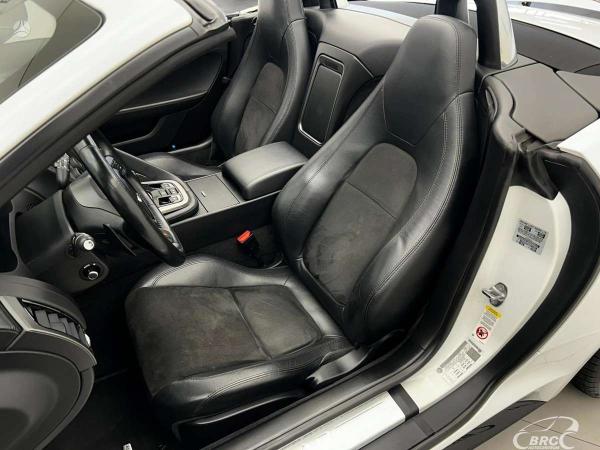 White Jaguar F-Type 2016 in Vilnius, with an engine capacity of 3.00 L and mileage of 124 thousand km for 26500 €, photo 8 on AUTOMOTO.COM.LV