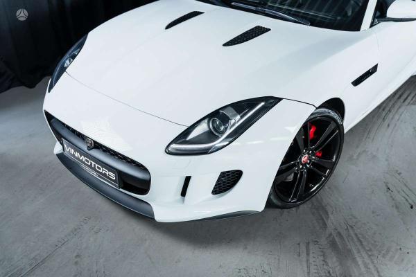 Balts Jaguar F-Type 2017 Viļņa, ar dzinēja tilpumu 3.00 L un nobraukumu 68 tūkst. km par 34500 €, foto 7 vietnē AUTOMOTO.COM.LV