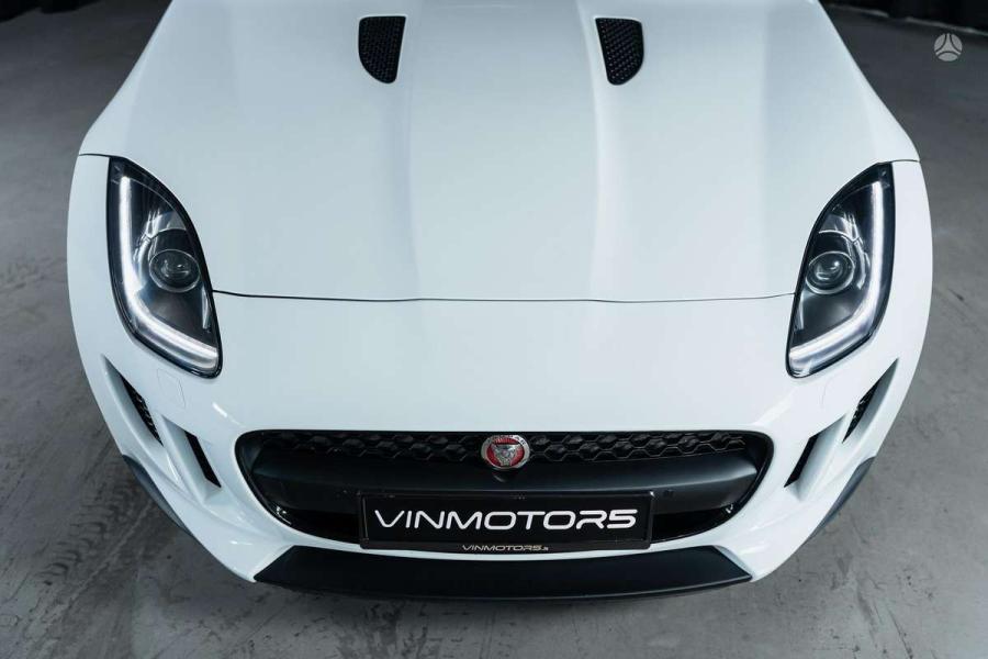 Balts Jaguar F-Type 2017 Viļņa, ar dzinēja tilpumu 3.00 L un nobraukumu 68 tūkst. km par 34500 €, foto 10 vietnē AUTOMOTO.COM.LV