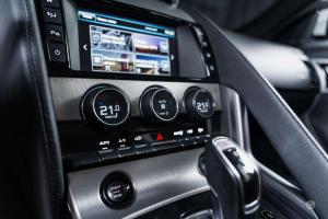 Balts Jaguar F-Type 2017 Viļņa, ar dzinēja tilpumu 3.00 L un nobraukumu 68 tūkst. km par 34500 €, foto 24 vietnē AUTOMOTO.COM.LV
