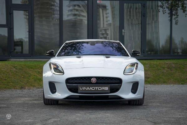 White Jaguar F-Type 2019 in Vilnius, with an engine capacity of 3.00 L and mileage of 84 thousand km for 37900 €, photo 2 on AUTOMOTO.COM.LV