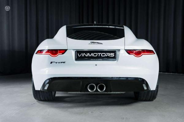Jaguar F-Type 2019 in Vilnius on AUTOMOTO.COM.LV White Jaguar F-Type 2019 in Vilnius, with an engine capacity of 3.00 L and mileage of 92 thousand km for 34500 €, photo 6 on AUTOMOTO.COM.LV