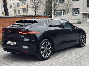 Black Jaguar I-Pace 2019 in Siauliai, with an engine capacity of 0.00 L and mileage of 140 thousand km for 23700 €, photo 6 on AUTOMOTO.COM.LV
