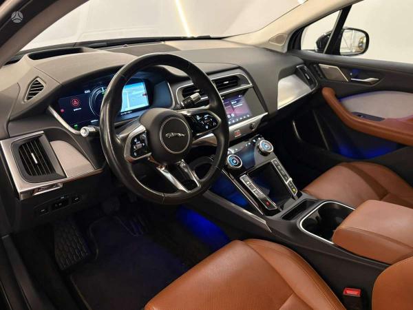 Melns Jaguar I-Pace 2018 Marijampole, ar dzinēja tilpumu 0.00 L un nobraukumu 98 tūkst. km par 24999 €, foto 3 vietnē AUTOMOTO.COM.LV