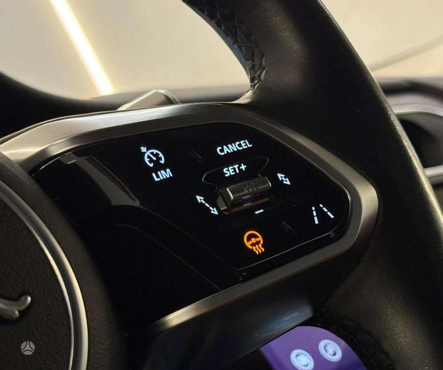 Melns Jaguar I-Pace 2018 Marijampole, ar dzinēja tilpumu 0.00 L un nobraukumu 98 tūkst. km par 24999 €, foto 19 vietnē AUTOMOTO.COM.LV