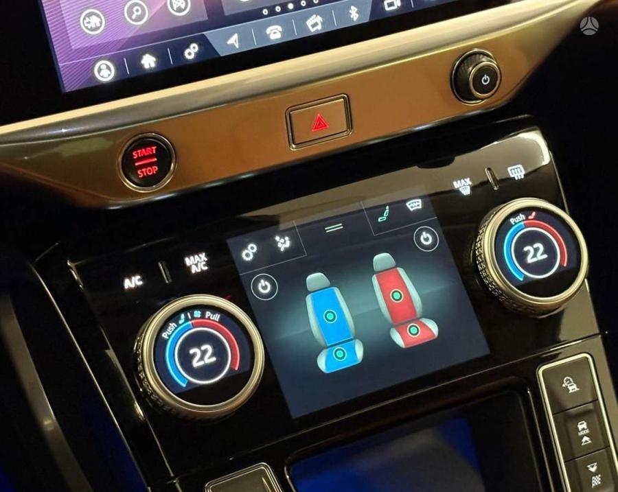 Melns Jaguar I-Pace 2018 Marijampole, ar dzinēja tilpumu 0.00 L un nobraukumu 98 tūkst. km par 24999 €, foto 21 vietnē AUTOMOTO.COM.LV