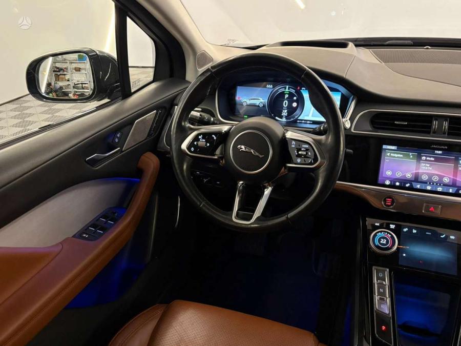 Melns Jaguar I-Pace 2018 Marijampole, ar dzinēja tilpumu 0.00 L un nobraukumu 98 tūkst. km par 24999 €, foto 27 vietnē AUTOMOTO.COM.LV