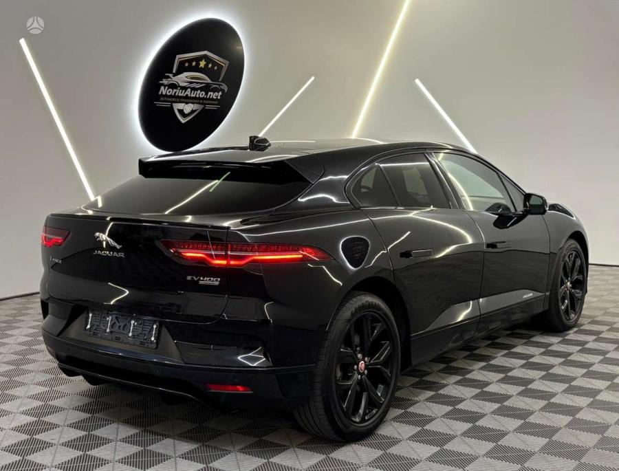 Melns Jaguar I-Pace 2018 Marijampole, ar dzinēja tilpumu 0.00 L un nobraukumu 98 tūkst. km par 24999 €, foto 38 vietnē AUTOMOTO.COM.LV