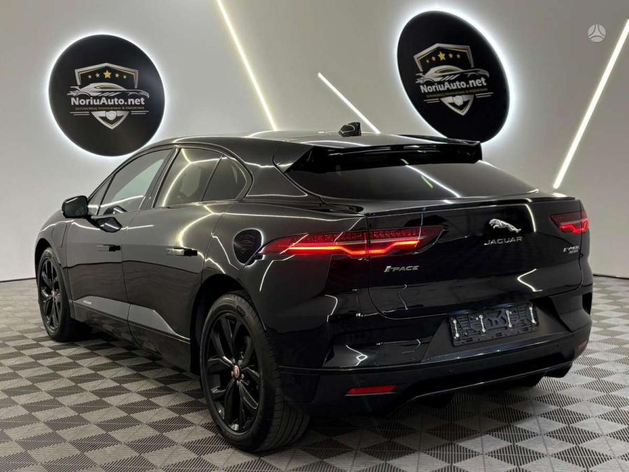 Melns Jaguar I-Pace 2018 Marijampole, ar dzinēja tilpumu 0.00 L un nobraukumu 98 tūkst. km par 24999 €, foto 40 vietnē AUTOMOTO.COM.LV