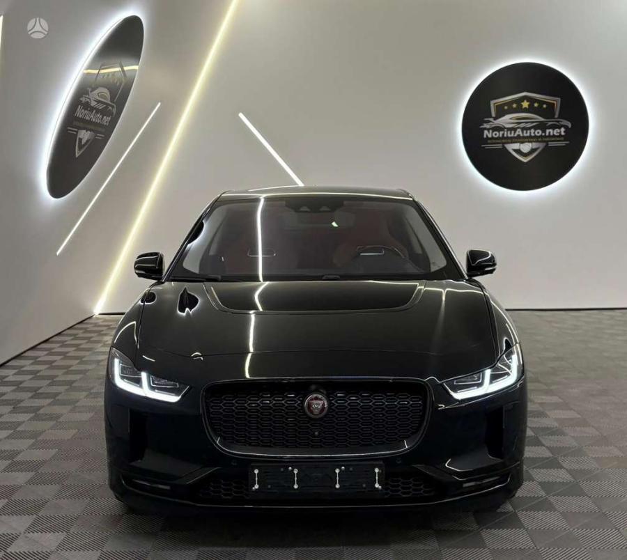 Black Jaguar I-Pace 2018 in Marijampole, with an engine capacity of 0.00 L and mileage of 98 thousand km for 24999 €, photo 11 on AUTOMOTO.COM.LV