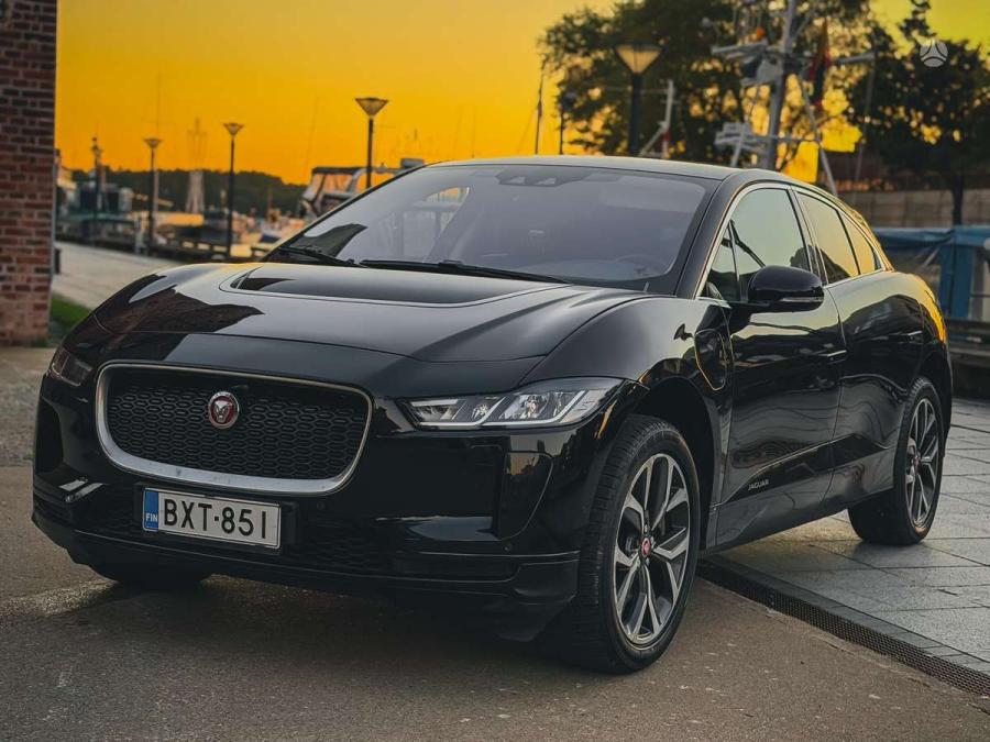 Black Jaguar I-Pace 2018 in Klaipeda, with an engine capacity of 0.00 L and mileage of 125 thousand km for 22500 €, photo 3 on AUTOMOTO.COM.LV
