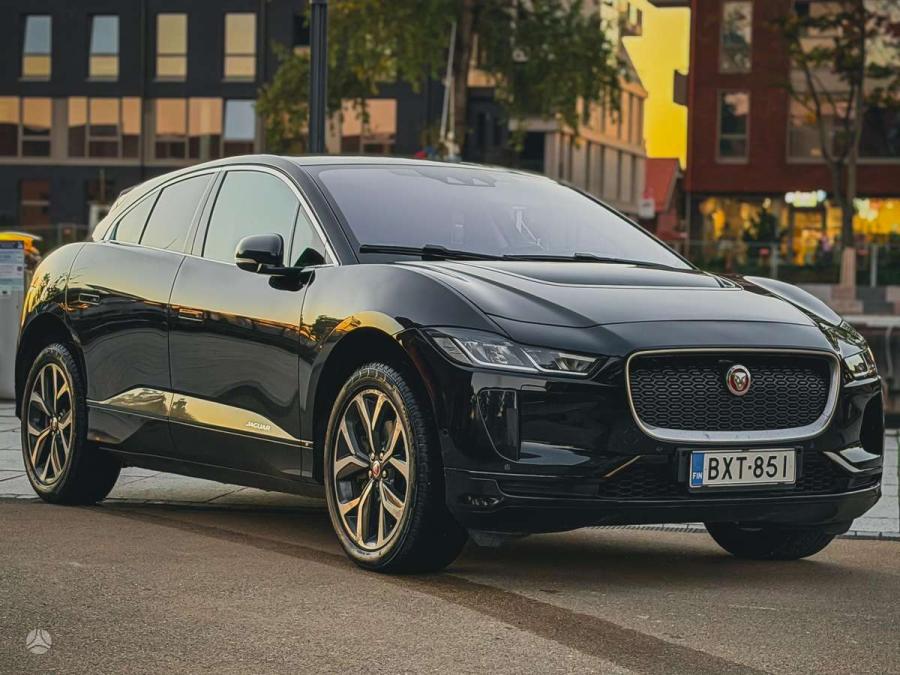 Black Jaguar I-Pace 2018 in Klaipeda, with an engine capacity of 0.00 L and mileage of 125 thousand km for 22500 €, photo 6 on AUTOMOTO.COM.LV