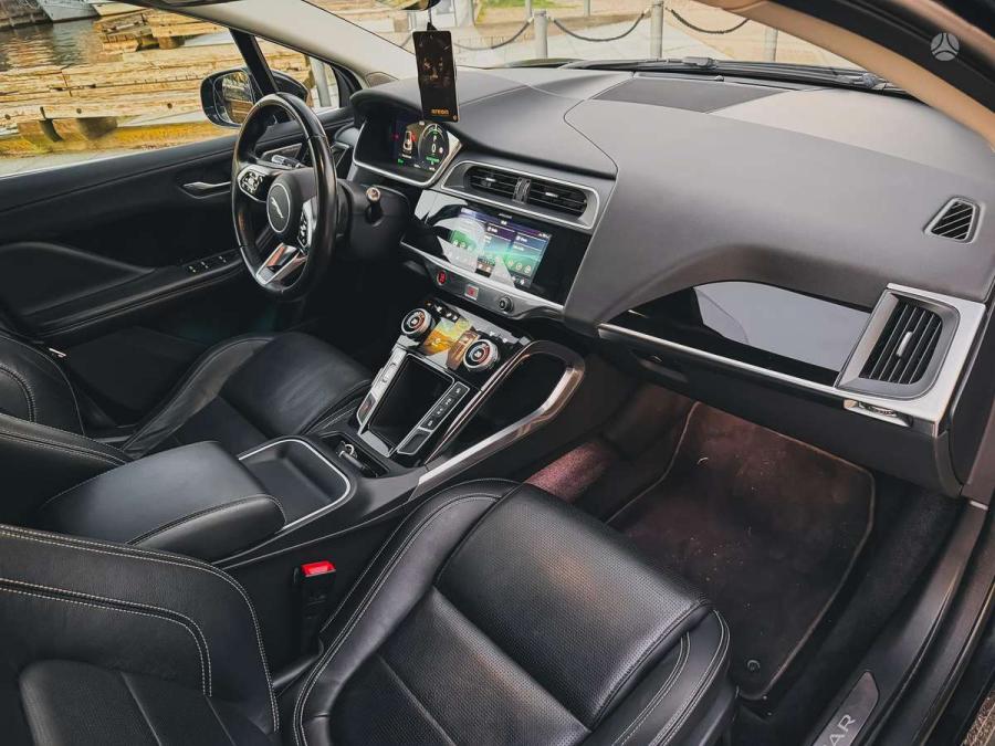 Black Jaguar I-Pace 2018 in Klaipeda, with an engine capacity of 0.00 L and mileage of 125 thousand km for 22500 €, photo 15 on AUTOMOTO.COM.LV