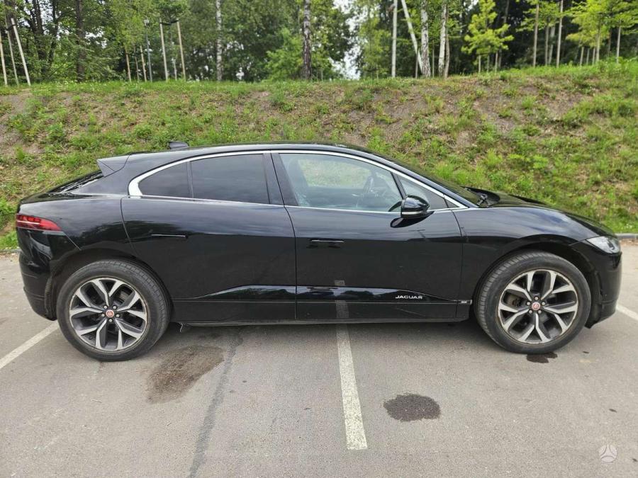 Черный Ягуар I-Pace 2019 в Вильнюс, объемом двигателя 0.00 л и пробегом 183 тыс. км за 22350 €, фото 3 на AUTOMOTO.COM.LV