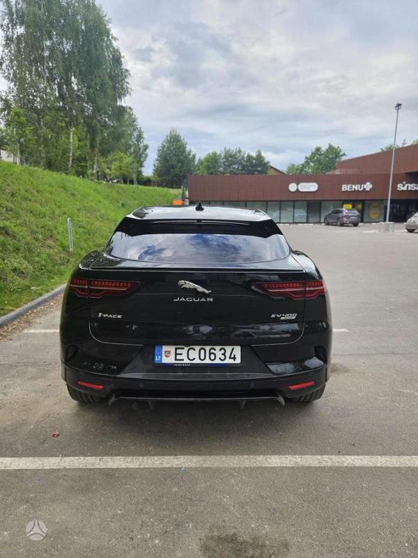 Black Jaguar I-Pace 2019 in Vilnius, with an engine capacity of 0.00 L and mileage of 183 thousand km for 22350 €, photo 4 on AUTOMOTO.COM.LV